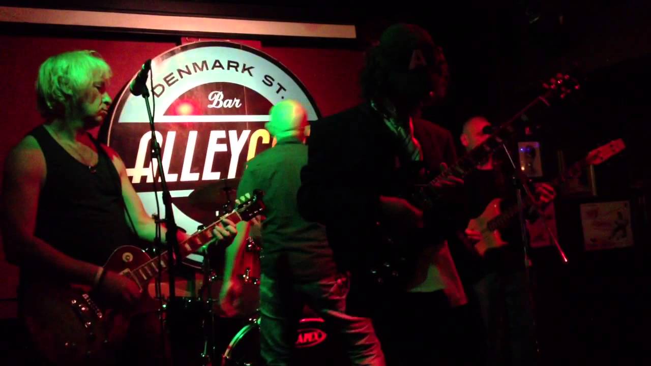 Cat Valley, tribute to ACDC - YouTube
