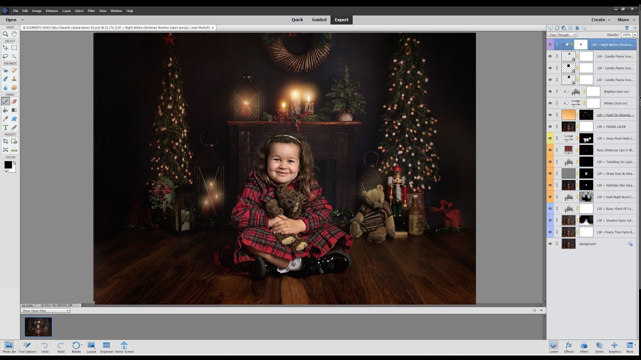 Editing a Christmas image in Photoshop Elements PSE - Tutorial ...