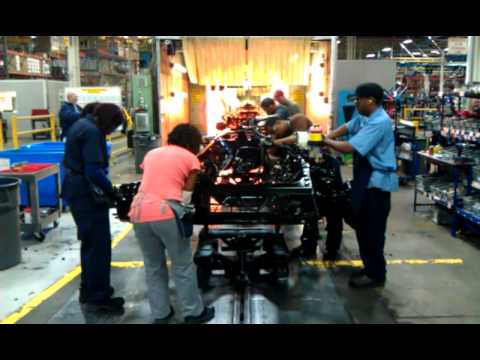 M2 Business Class Freightliner Assembly Line - YouTube
