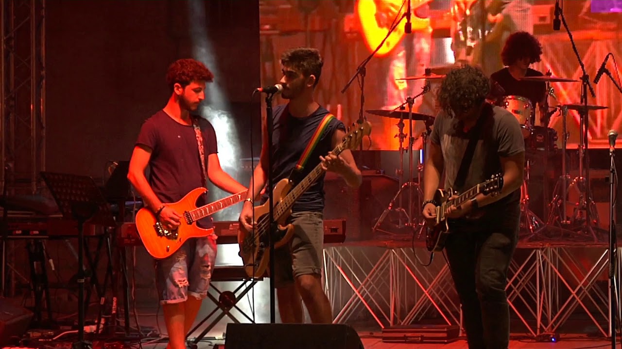 Redderick - Human Right Live in Cinquefrondi - YouTube
