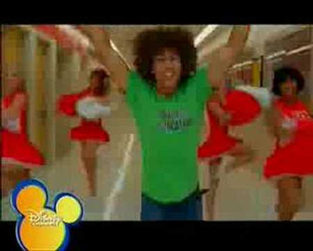 High School Musical 2 - What Time Is It ? (Summertime) Lyrics