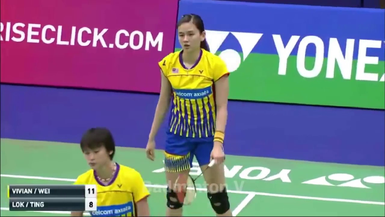 HOO Vivian WOON Khe Wei vs LEUNG Sze Lok WU Yi Ting badminton cup hongkong 2016 - YouTube