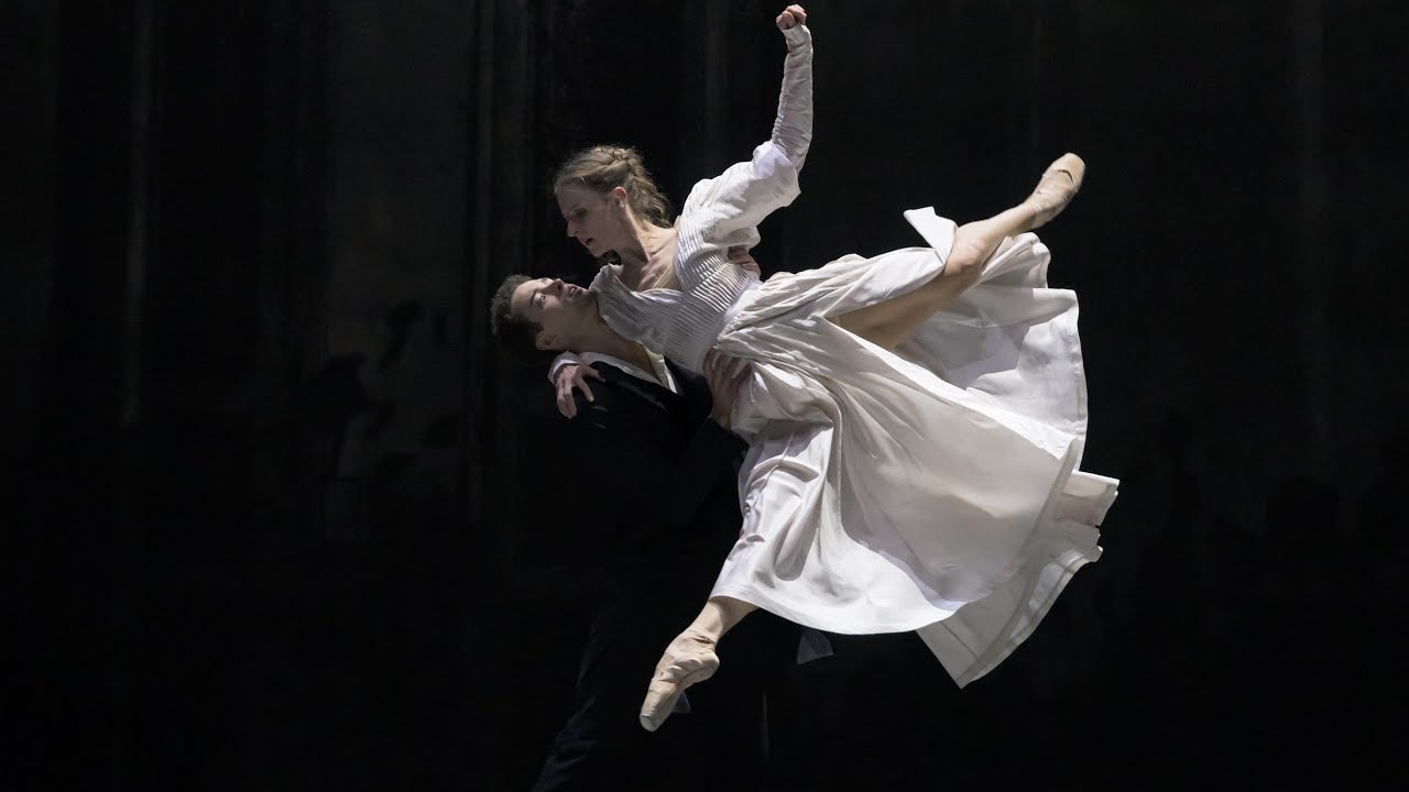 BAFF 10. Emma Bovary - YouTube