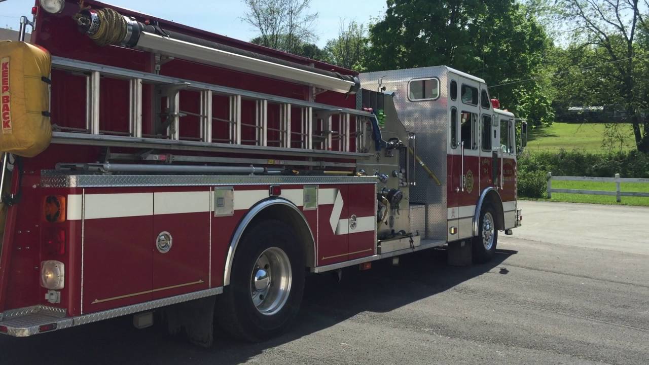 EAST HUNTINGDON TOWNSHIP VOLUNTEER FIRE CO. ENGINE 74-2 RETURNING TO ...