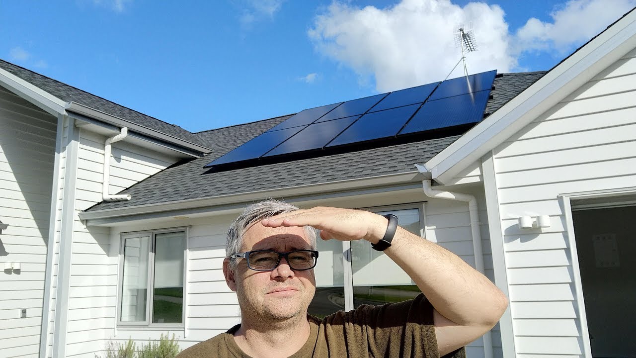 How bad is solar panel shading? - YouTube