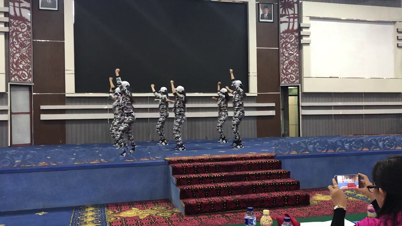 Poco Poco Dinkes Manado - YouTube