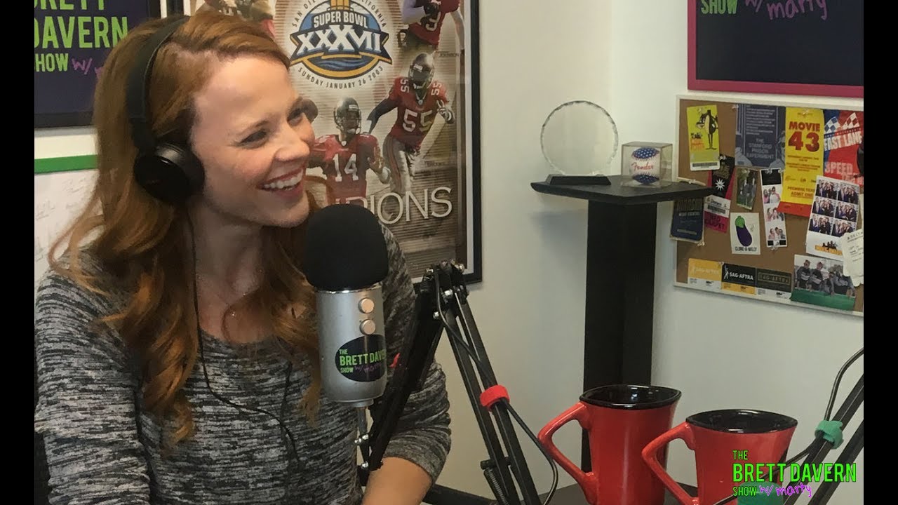 Katie Leclerc & Brett Davern talk their new movie "PARTY BOAT" on ...
