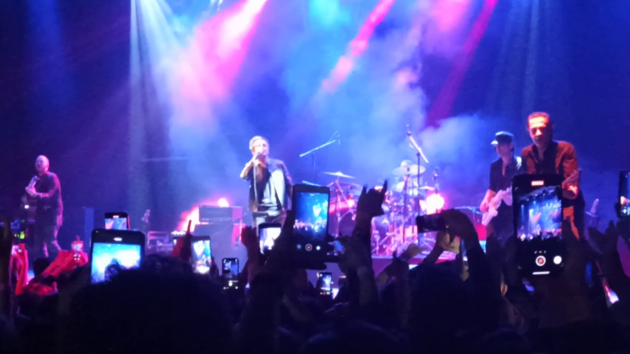 Teoman, Serseri, Bakü konseri - YouTube