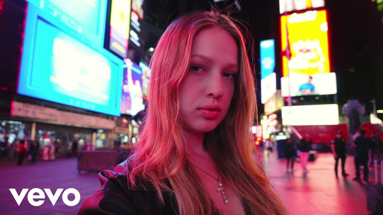 Shiphrah - I am new (Lyric Video) - YouTube
