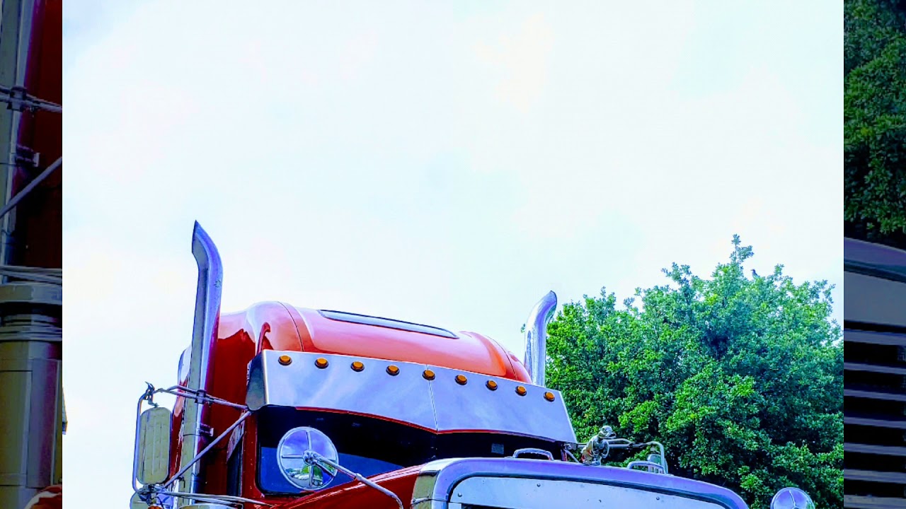 Custom freightliner classic 1999 - YouTube