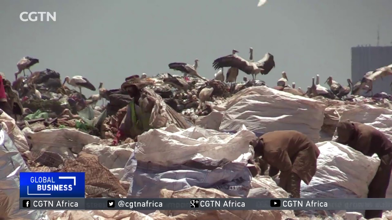Cleaning up South Africa's Johannesburg city - YouTube