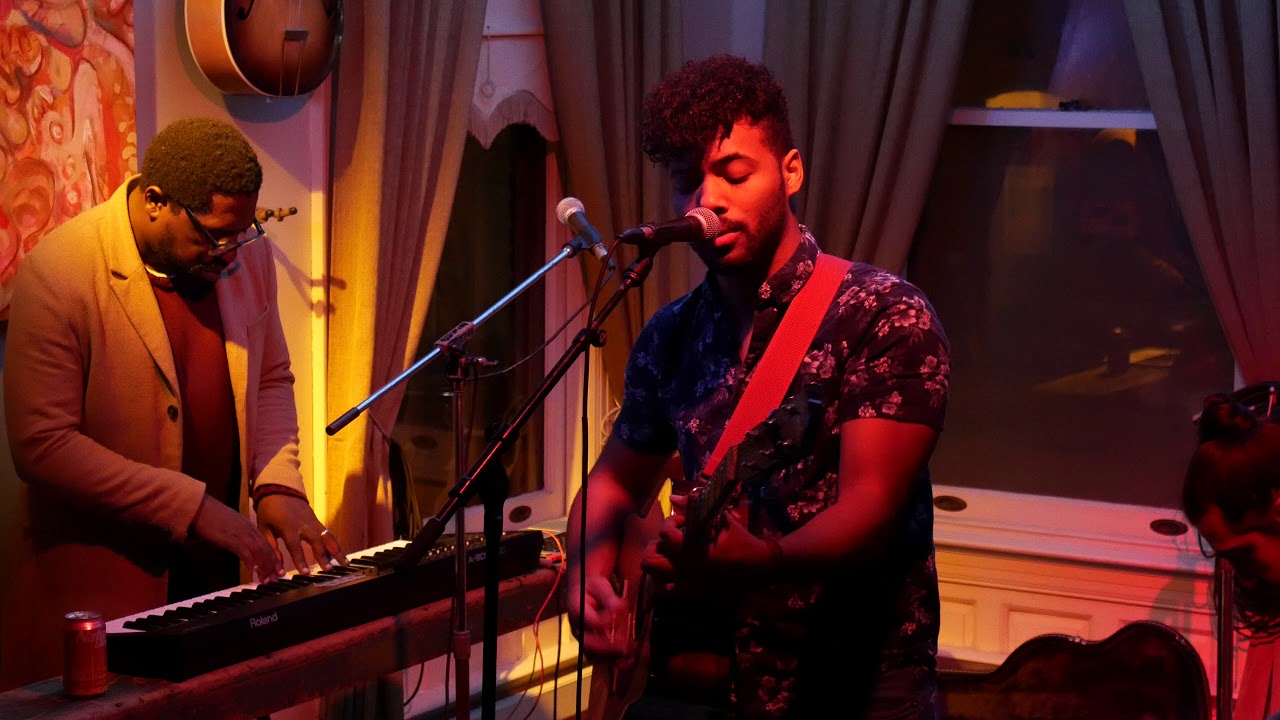 Devix - Piece of Mind (Live) - YouTube