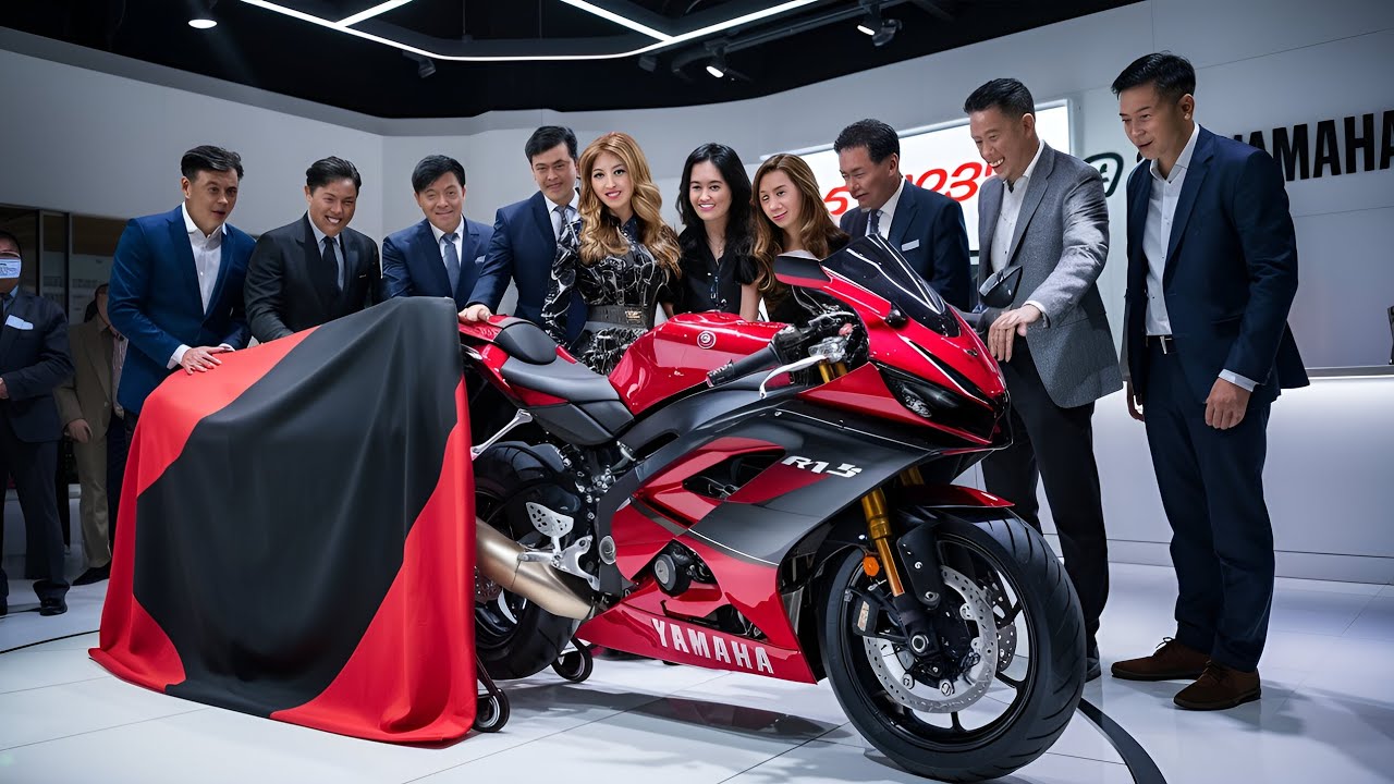 2025 Yamaha R15 V5: Next-Level Performance Unleashed! - YouTube