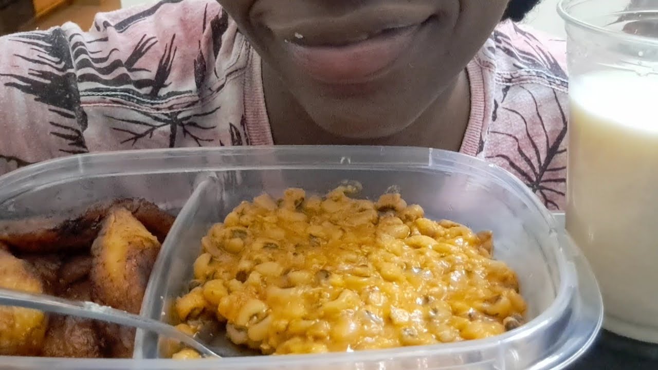Asmr beans porridge with plantain and drinking garri / Nigerian food ...