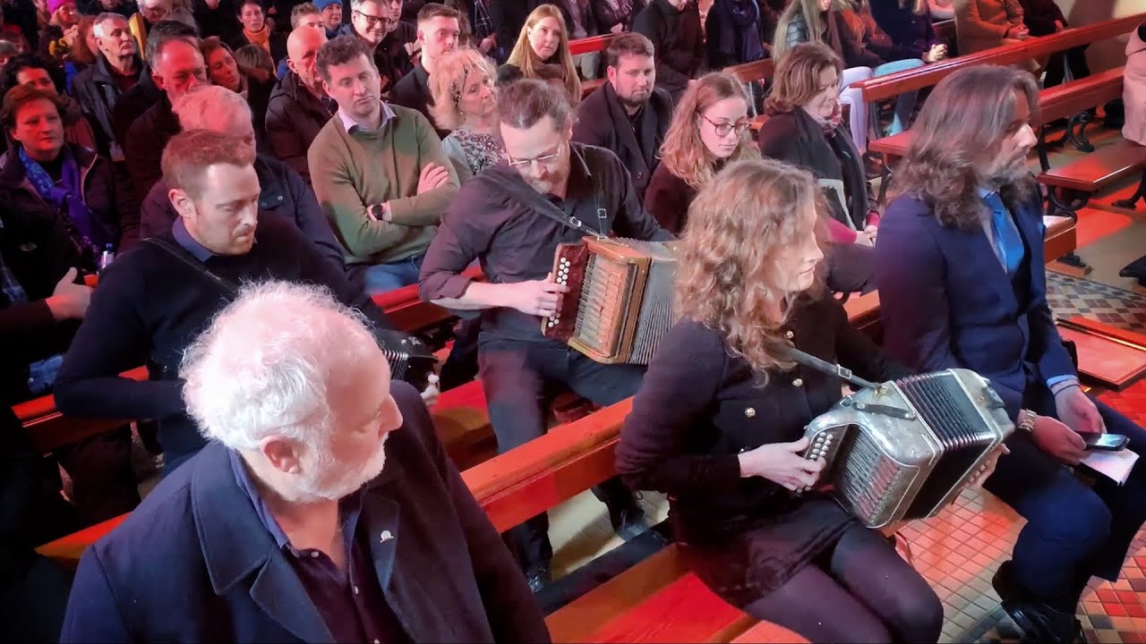 Aifreann sochraide Shéamuis Uí Bheaglaoich // Seamus Begley Funeral ...