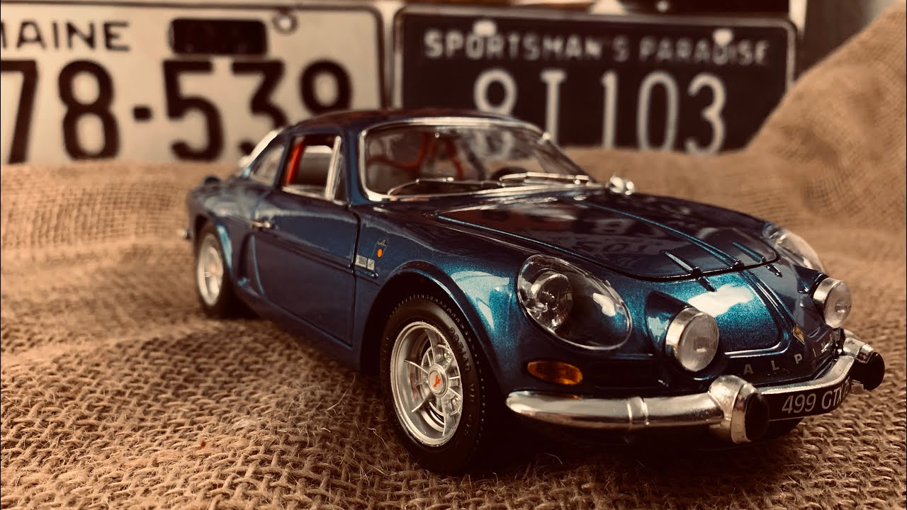 Review Renault Alpine Scale 1:18 Model Car Diecast Bburago - YouTube