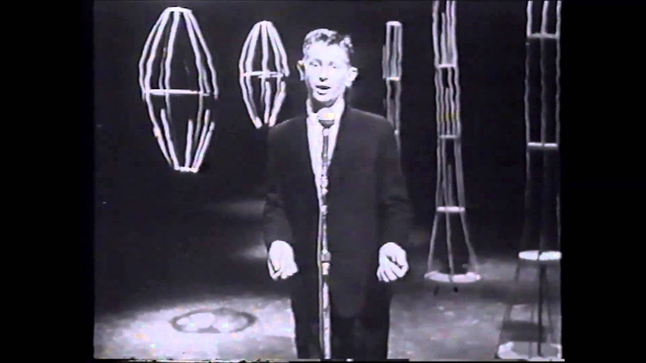 Ian Gardiner Little Bitty Pretty One - YouTube