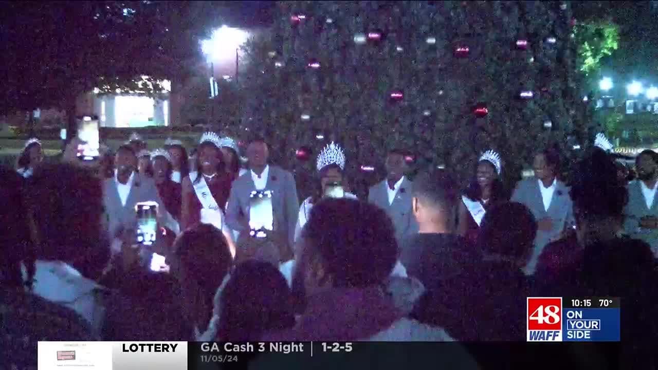 Alabama A&M hosts annual tree lighting ceremony - YouTube