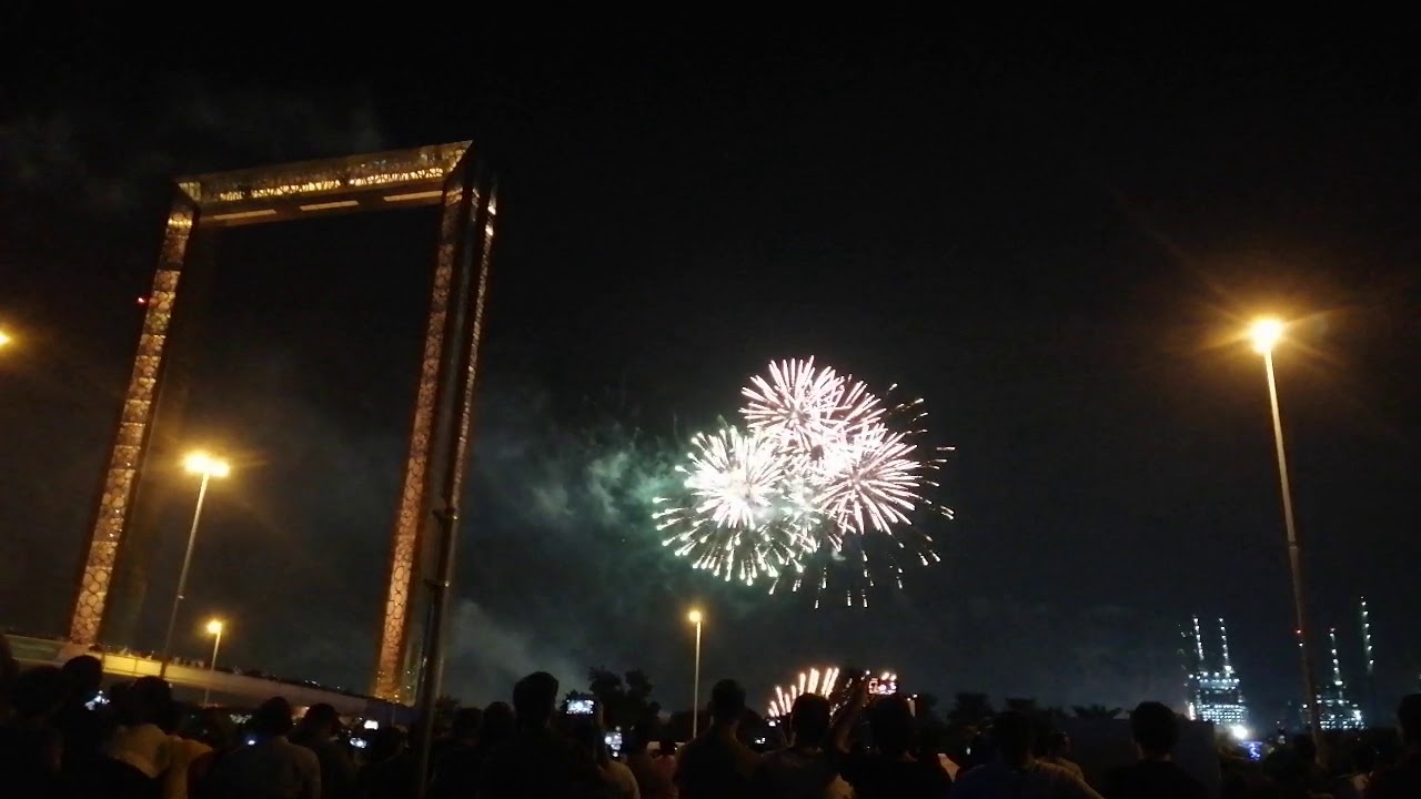 Dubai Frame - Fireworks (Happy New Year 2020) | Susanneth Dela Cruz ...