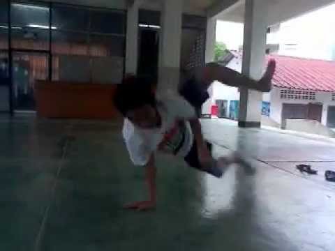 bboy spin โทมัส 22 รอบ - YouTube