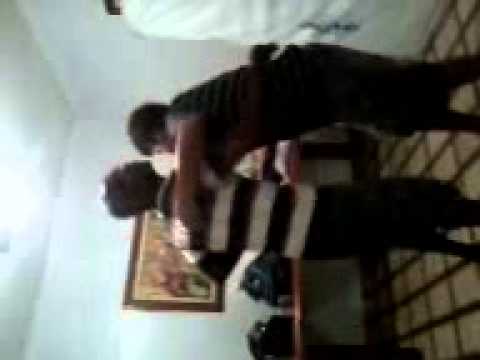 duda e thaynara dançando bum bum que balança