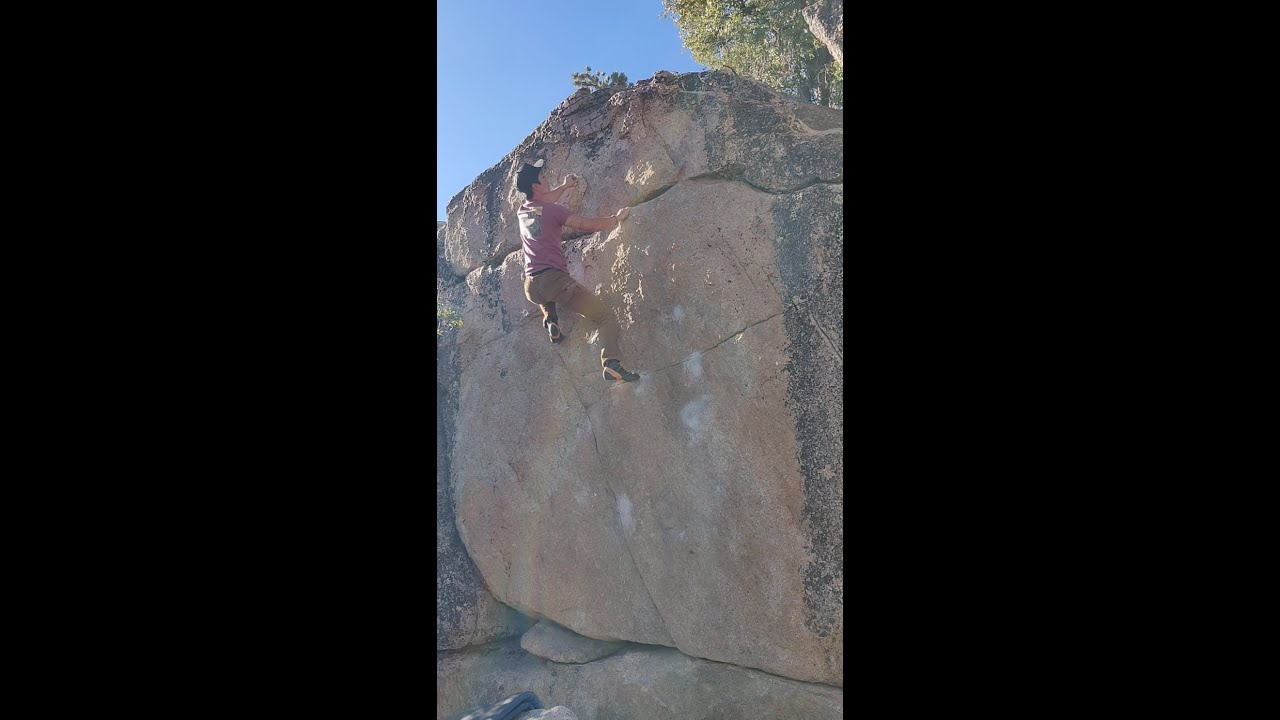 Black Mountain Bouldering | Meat Face (V4) - YouTube