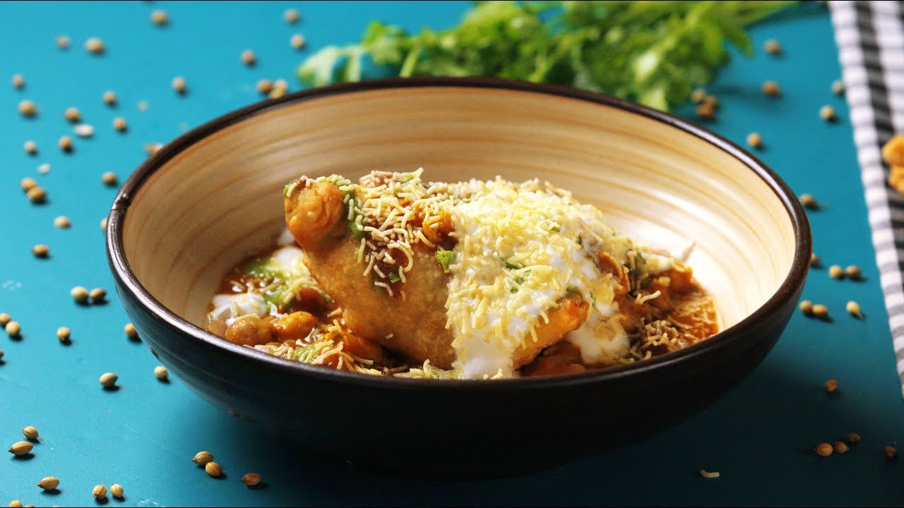 Gobble| Samosa Chole | Dilli chaat - YouTube