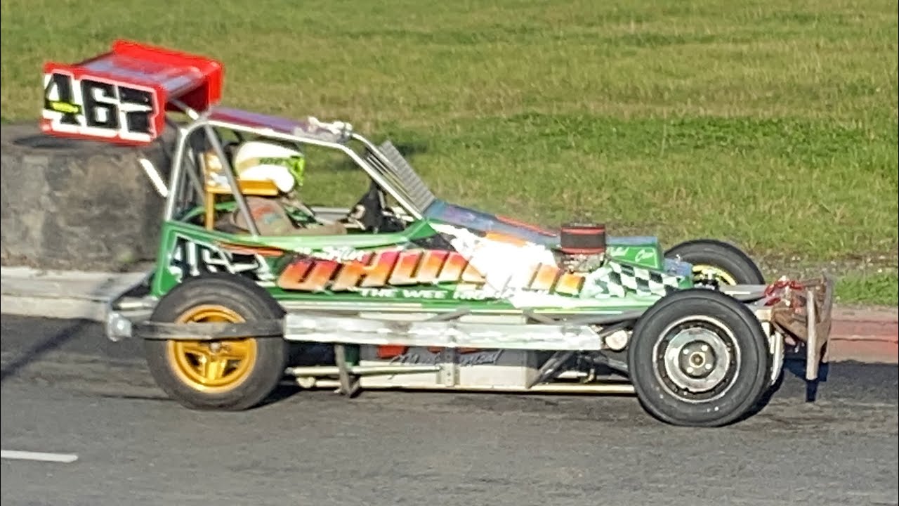 Brisca F2s Irish Championship @ Nutts Corner - YouTube
