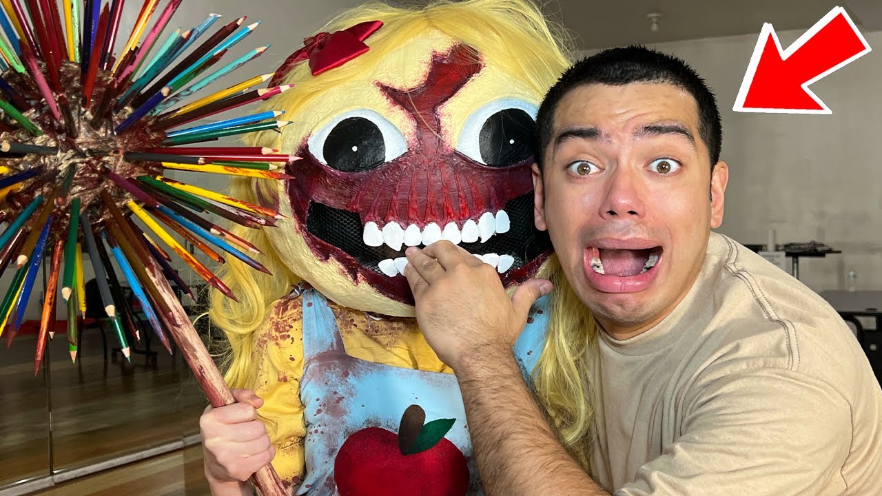 MISS DELIGHT ATTACKS ARCADE CRANIACS AT 3AM!! POPPY PLAYTIME CHAPTER 3 ...