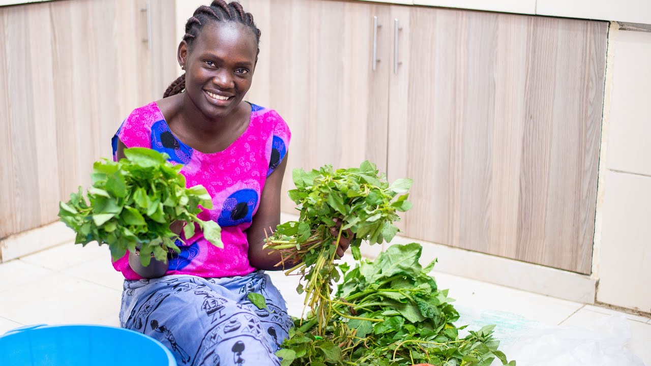 Mboga Kienyeji (Managu & Terere) | African Village Cooking - YouTube