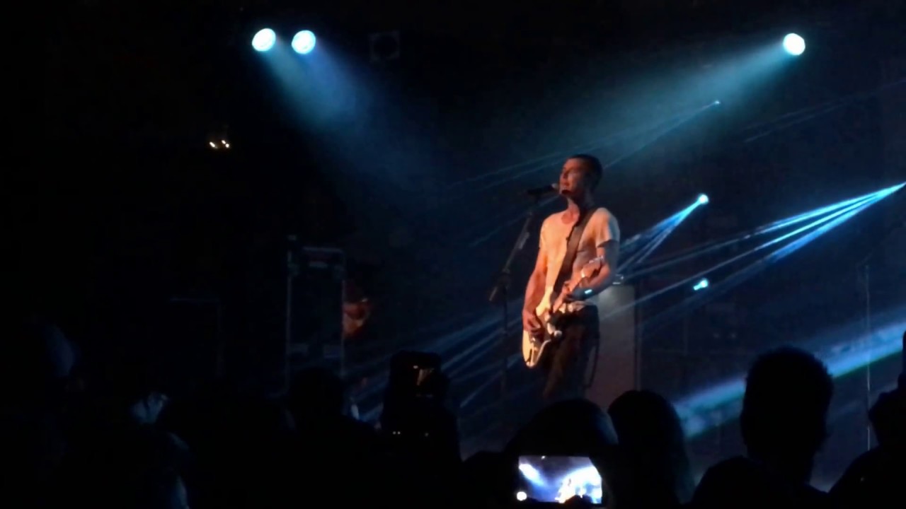 Bush plays Glycerine live in Seattle - YouTube