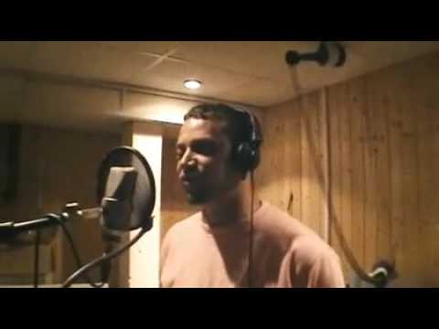 Gorillaz Go Bananaz - The Voice Behind 2D - YouTube