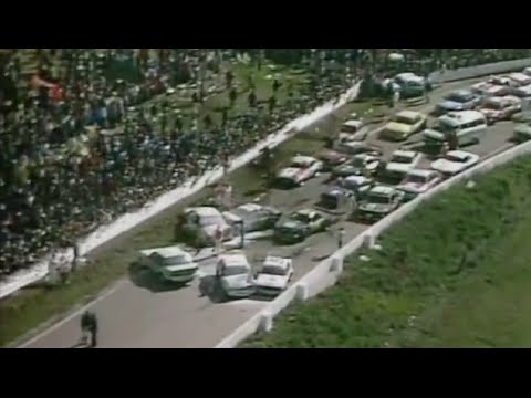 From the Vault: The Legendary Pile Up of Bathurst 81 - YouTube