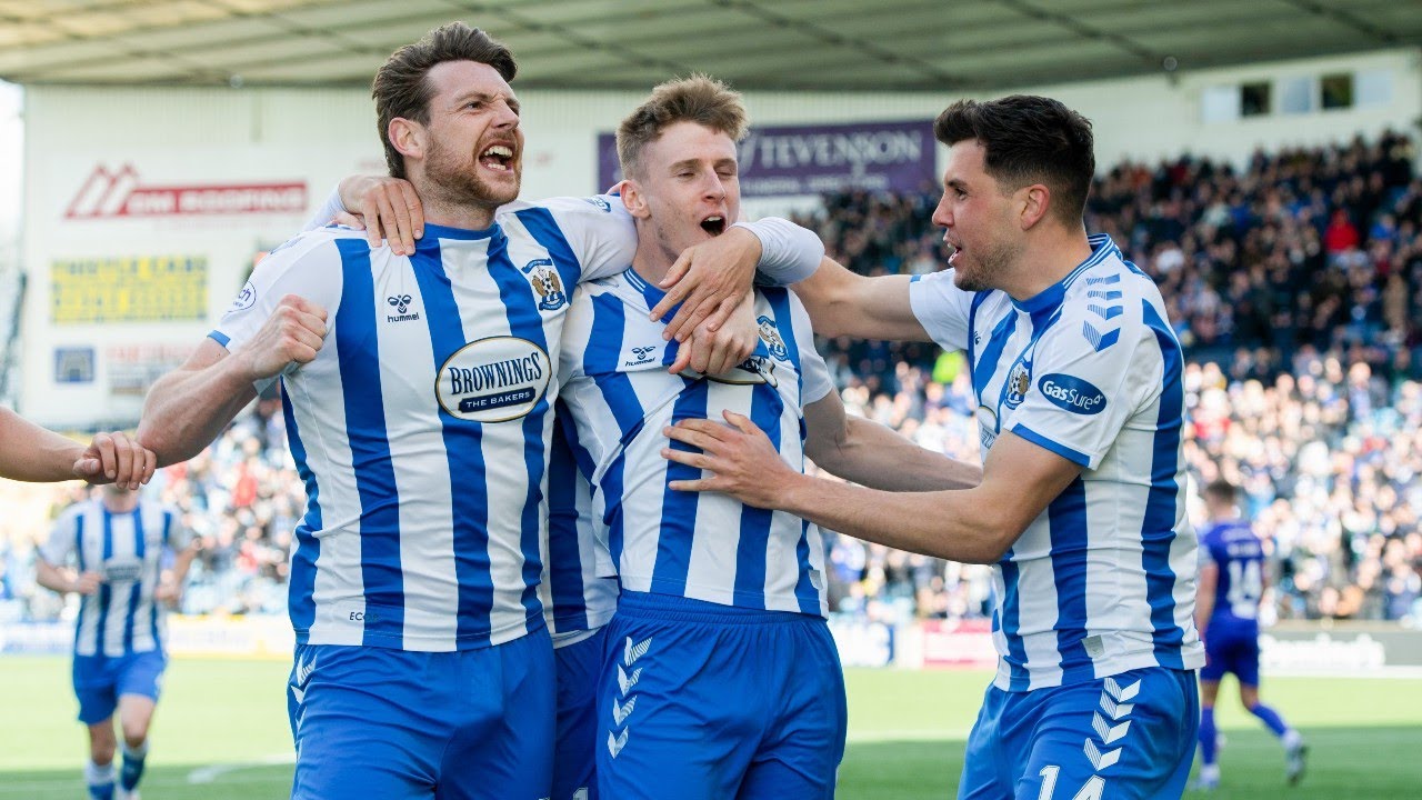 Oli Shaw powers header home to reach 15 goals for the season - YouTube