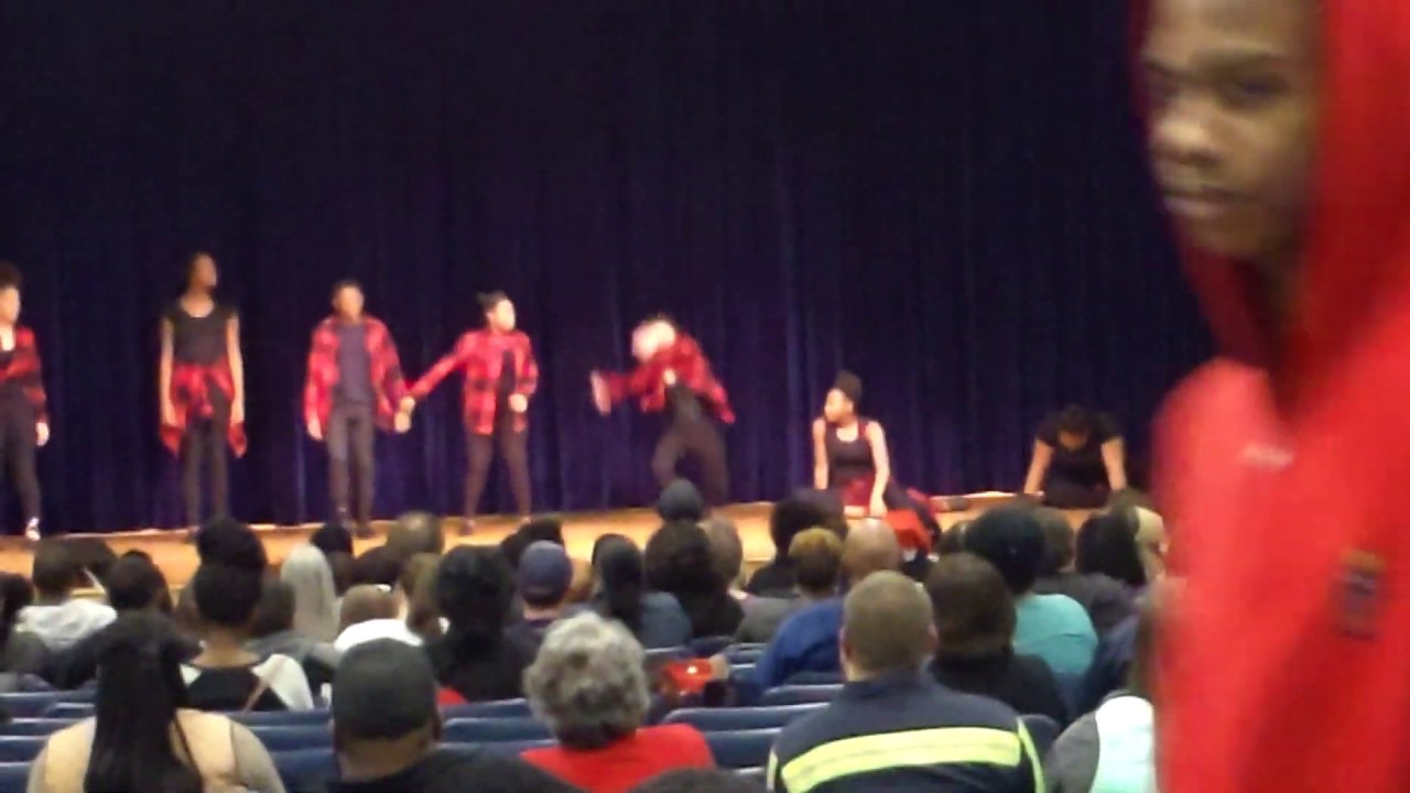 Colonial Middle School CAPA Dance "Winter Wonderland" 1 - YouTube