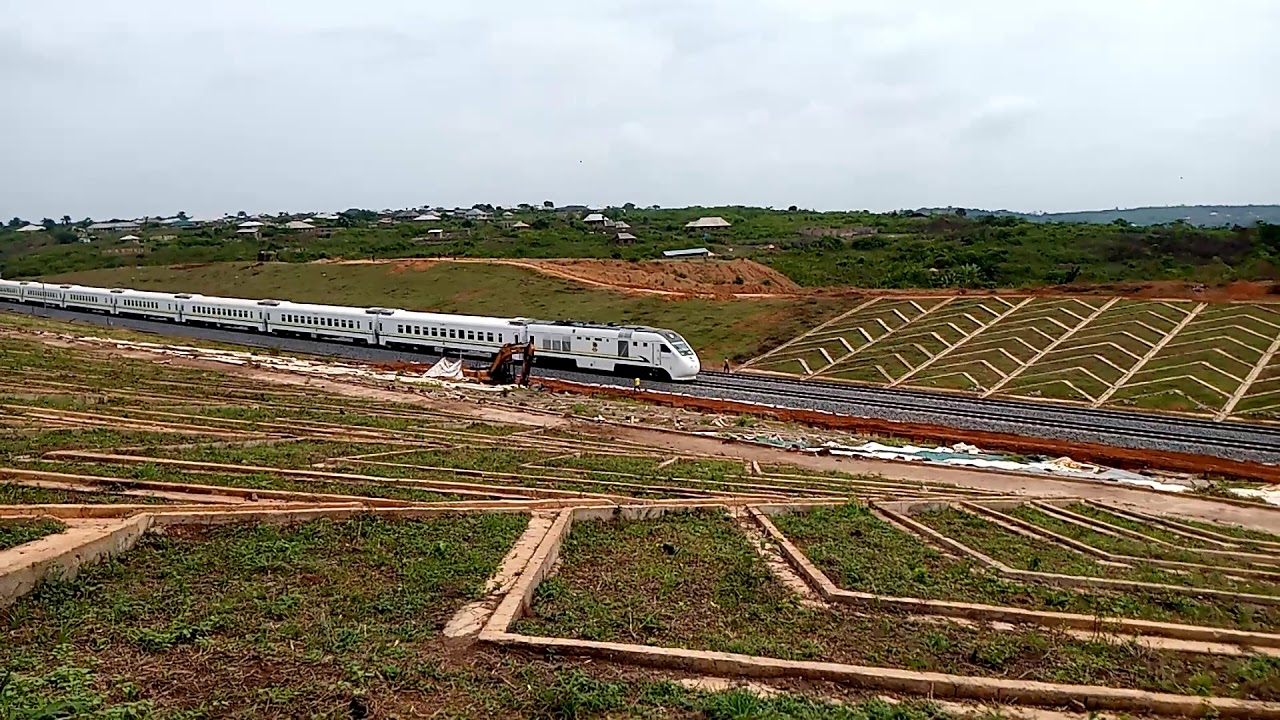 New Ultramodern train Nigeria, Nigerian railways. - YouTube