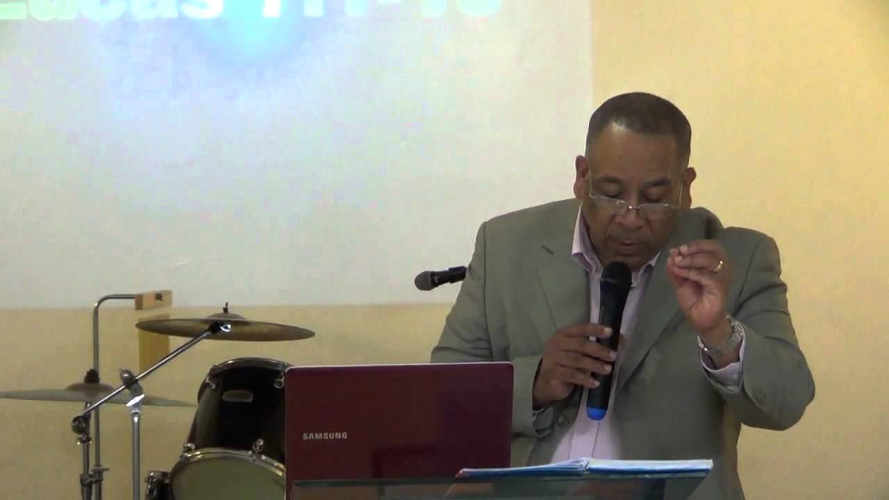 Pastor James Jones (Predicación) - YouTube