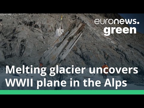 Melting Swiss glacier reveals wreckage of WWII plane - YouTube