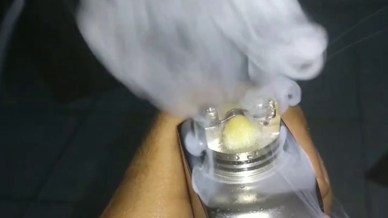 Druga foxy, test fairing hadaly clone, single coil - YouTube