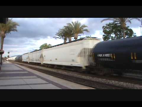 BNSF 7714 Lead BARWAT Through Fullerton - YouTube