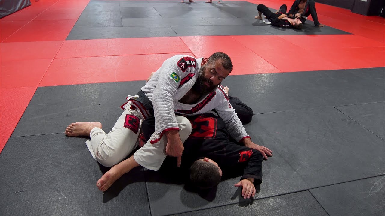 Best Tips to Sharpen the Omoplata in Brazilian Jiu Jitsu - YouTube