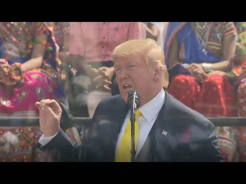 Namaste Trump: Trump rallies massive crowd in in India - YouTube