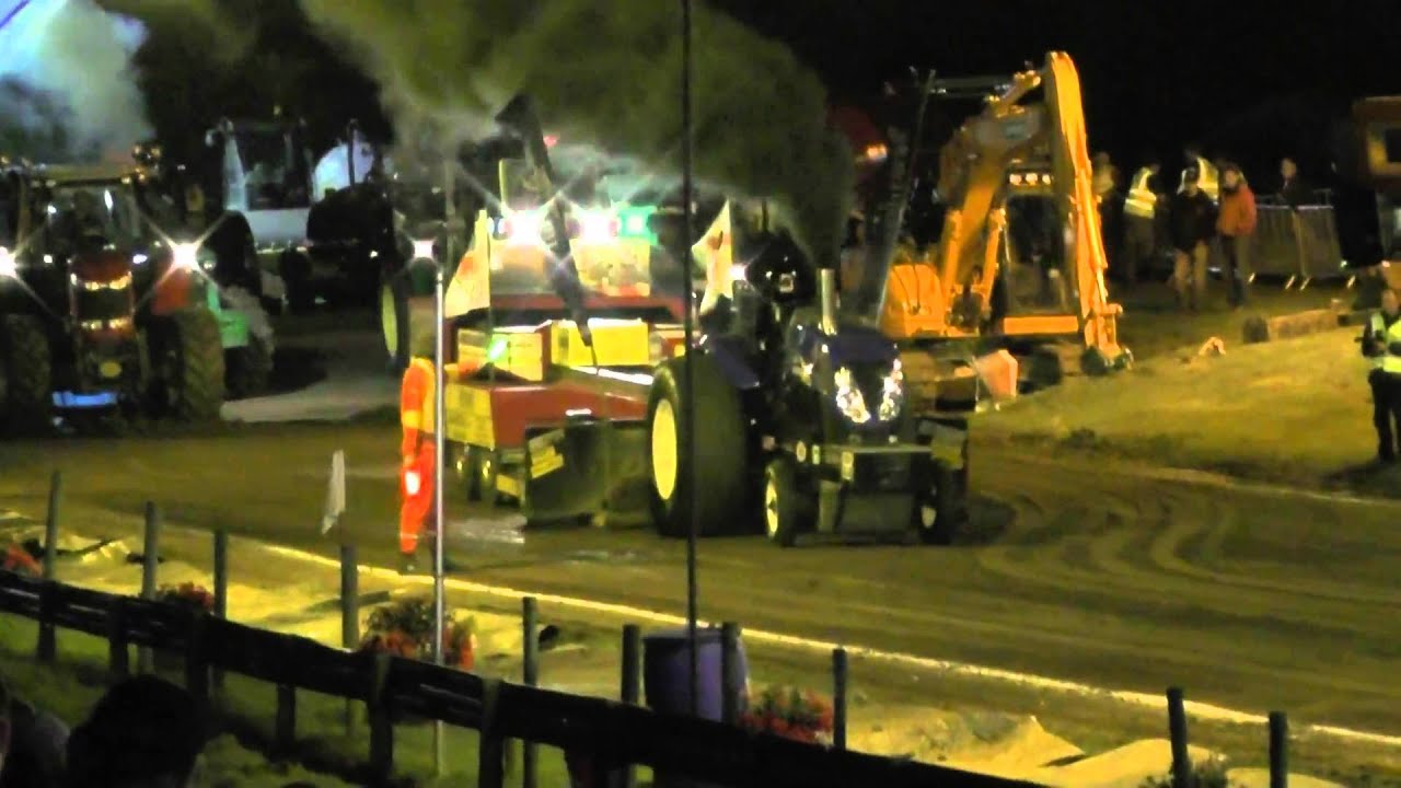 Tractor pull @ great eccleston part 2 - Night pull - YouTube
