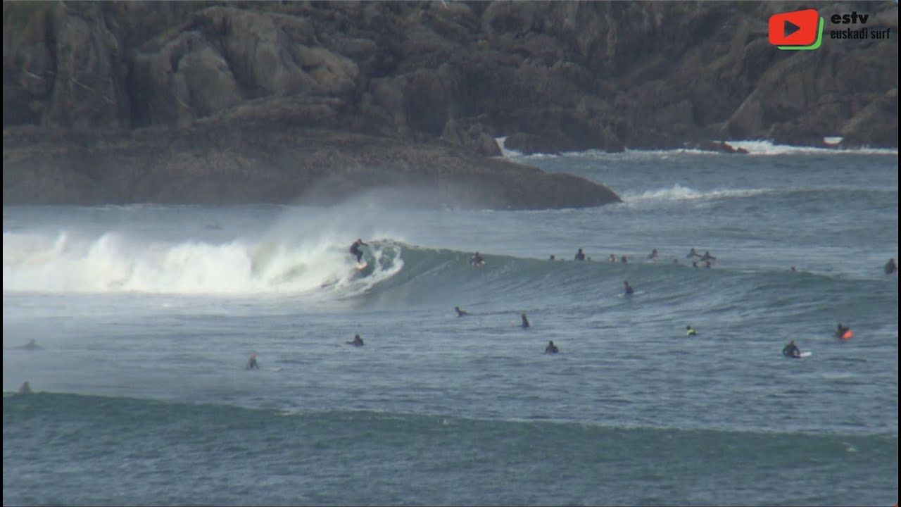 SURFING MUNDAKA La Vague De Mundaka Se R veille ESTV Euskadi surfing-mundaka-la-vague-de-mundaka-se-r-veille-estv-euskadi