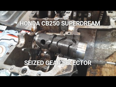 Honda cb250 Superdream. Seized gear selector. - YouTube