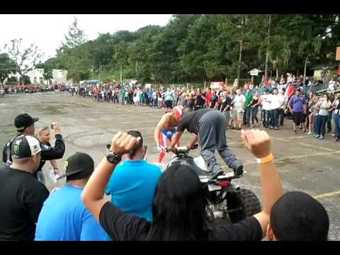 El Rey Charlie!!! Dia de su consagracion!!! - YouTube