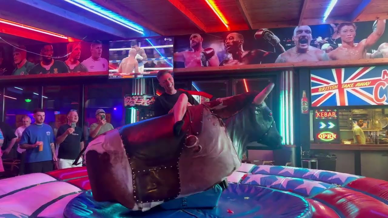 🐂 Crazy Bull Riding in Benidorm | Mechanical Bull | Benidorm Nightlife ...