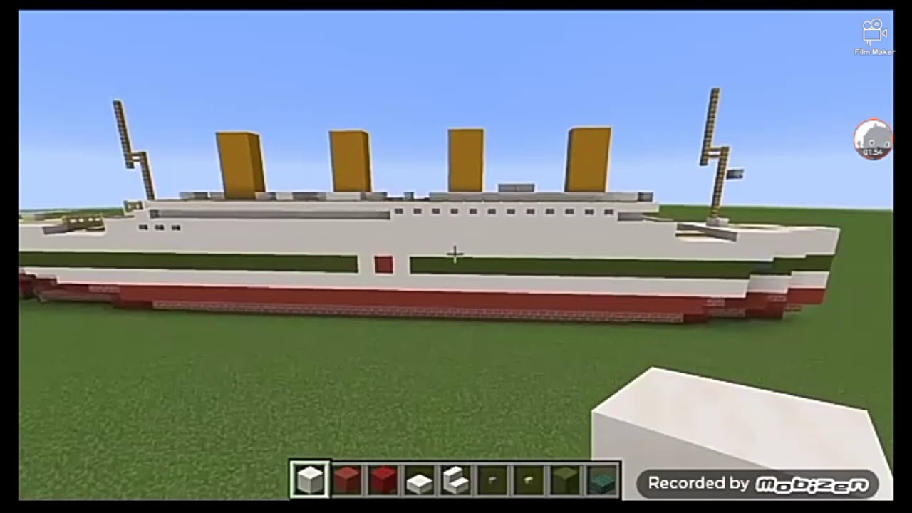 Stavám Mini Britannic😄 - YouTube