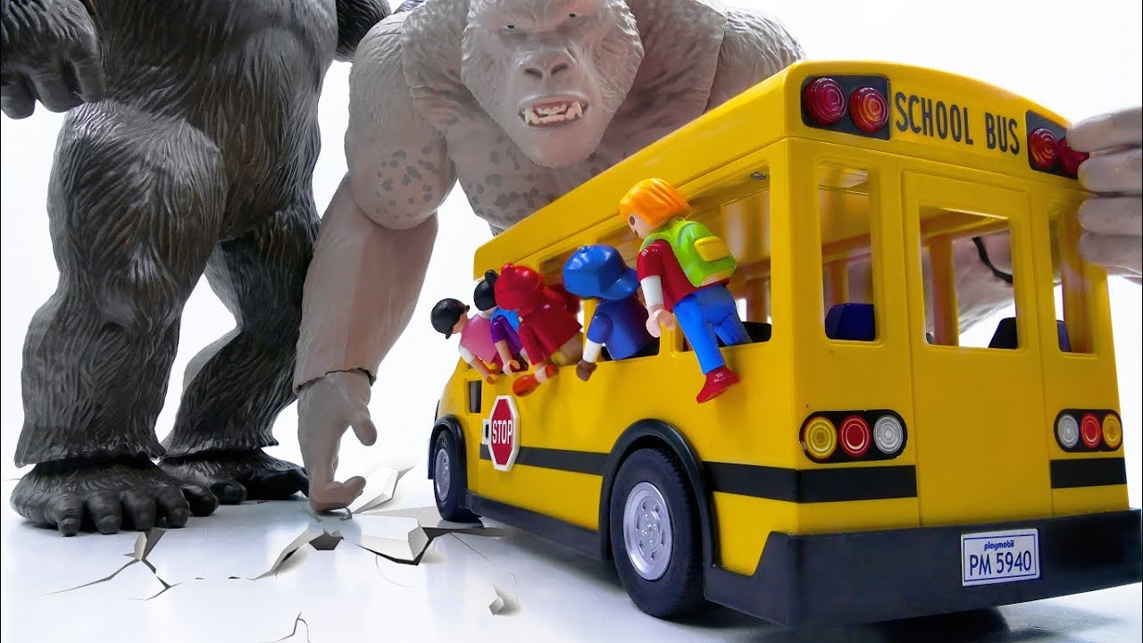 Power Rangers & Marvel Avengers Toys Pretend Play | KING KONG & GORILLA ...