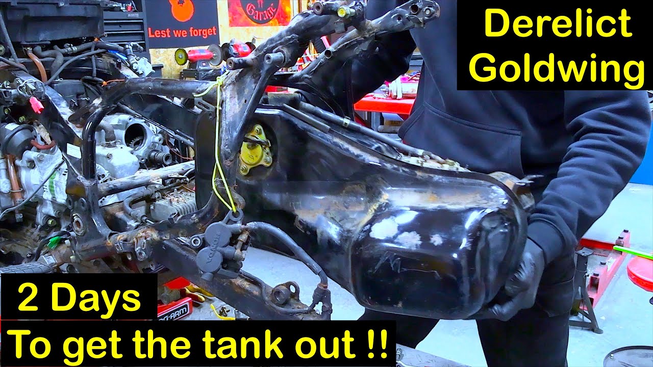 Derelict Goldwing Project:-Day 23, Two Days to strip the fuel tank out ...